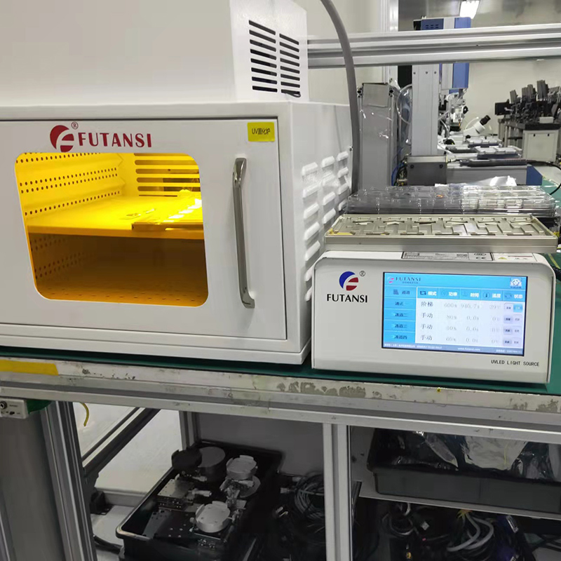 Three-sided illumination LED UV oven